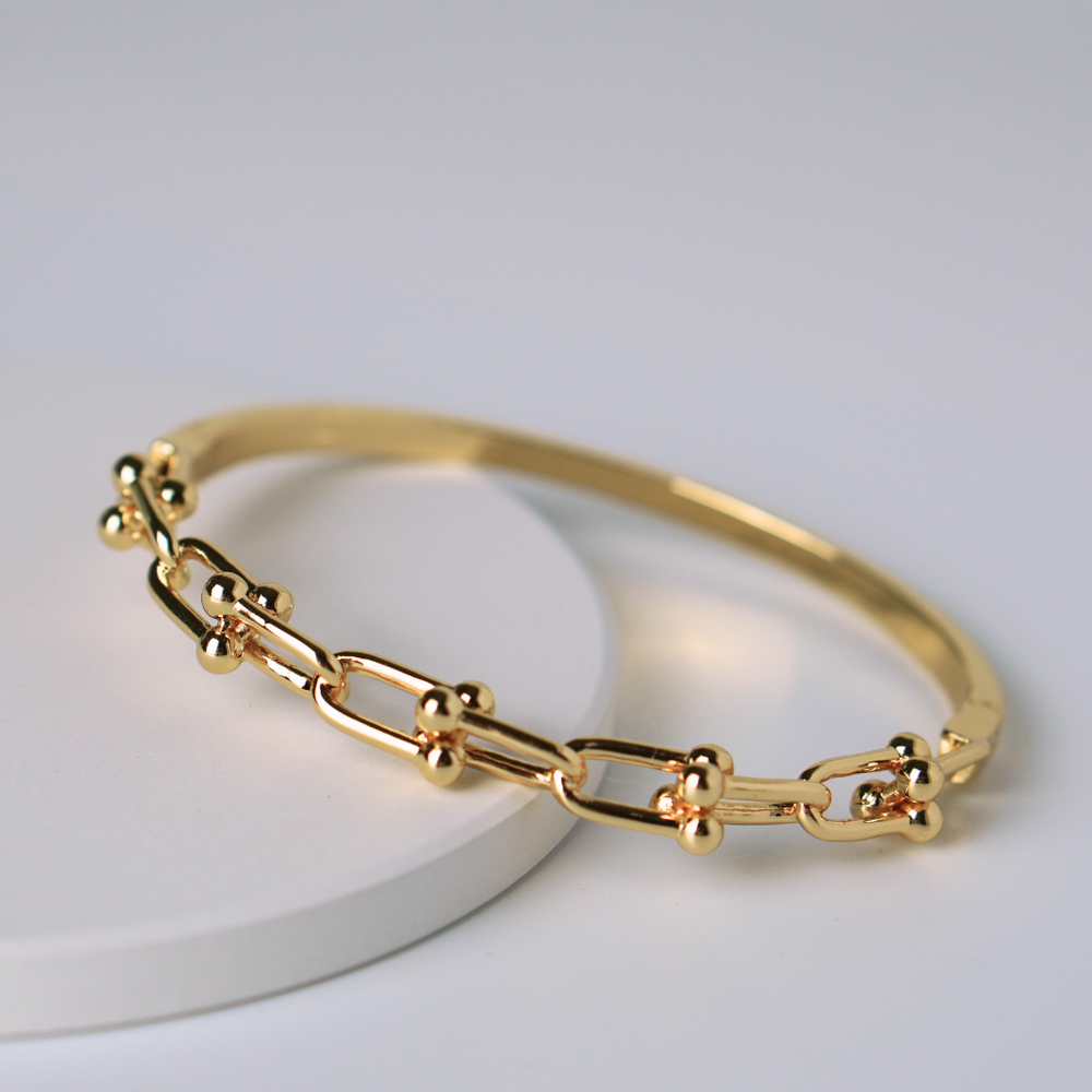 AURORA BANGLE